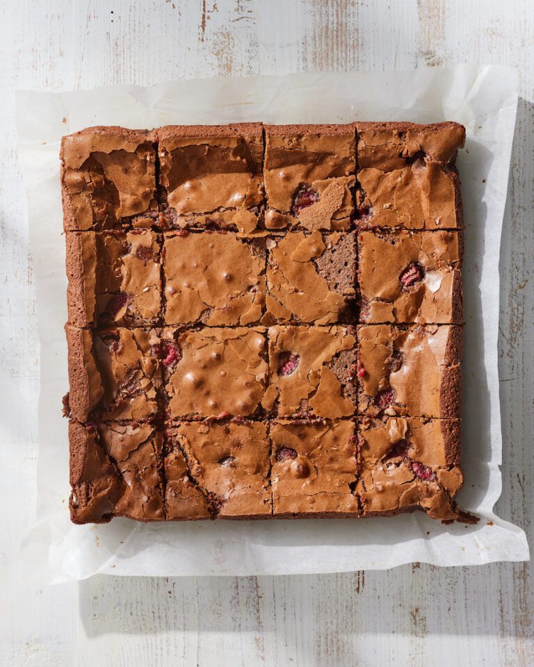 Perfectly Gooey Raspberry Brownies - Mind-blowing