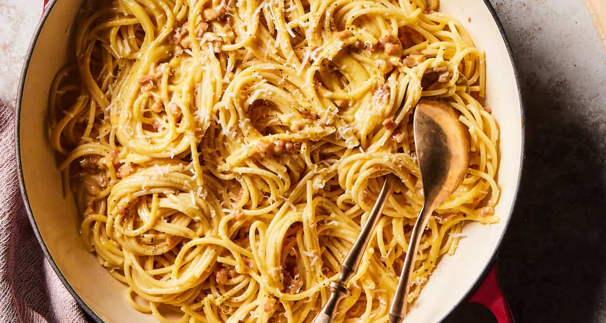 The Perfect Spaghetti Carbonara - What's Gaby Cooking
