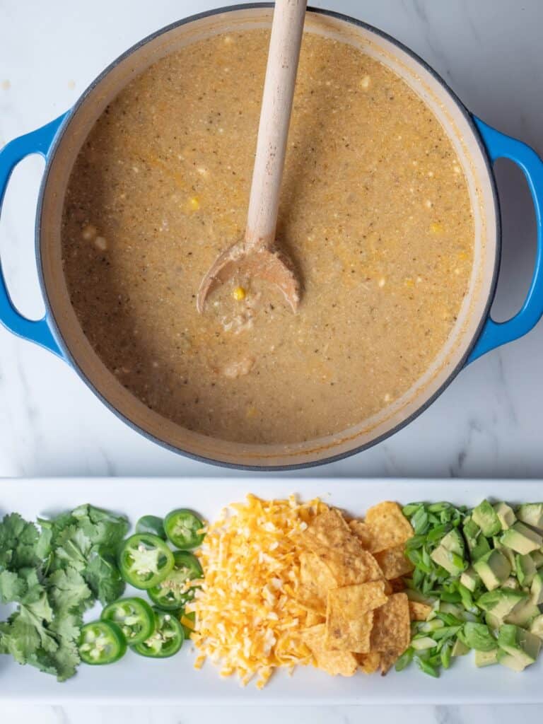 Easy Easy White Chicken Chili - What's Gaby Cooking